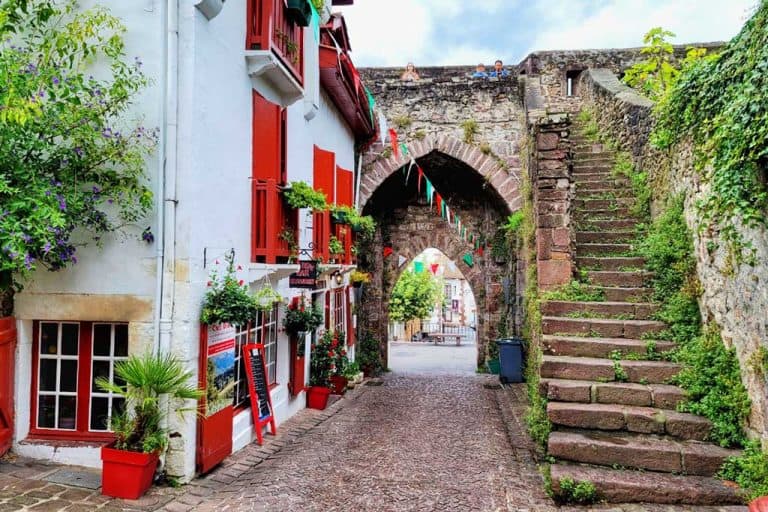 St Jean Pied de Port : Gateway to the Camino de Santiago